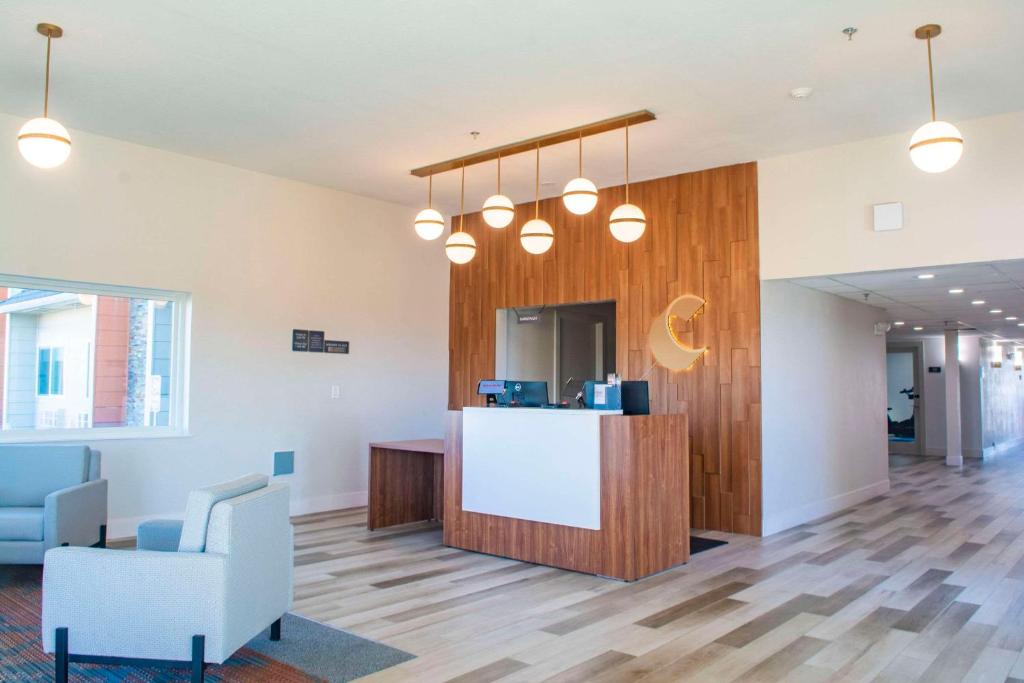 Comfort Inn Battle Mountain - Midway Between Elko and Winnemucca ...