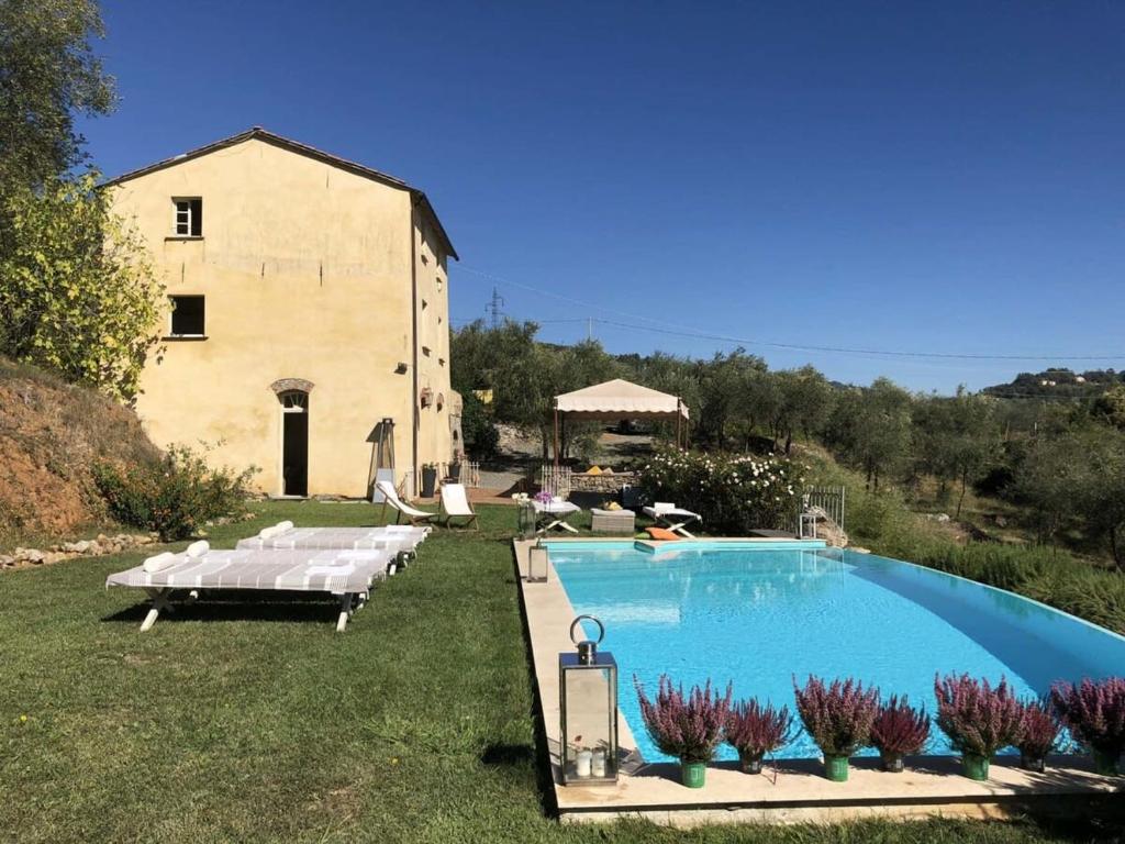 Delightful Country Villa Surrounded By Olive Groves, La Spezia (updated ...