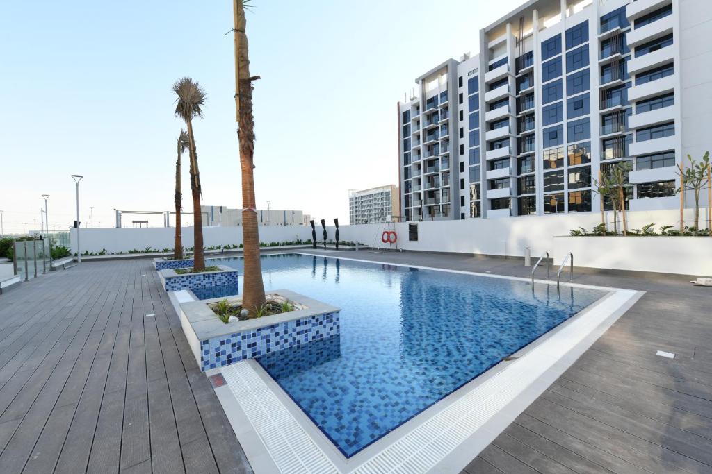 Chic Modern Minimalist 1BR at Azizi Riviera, Dubai (updated prices 2025)