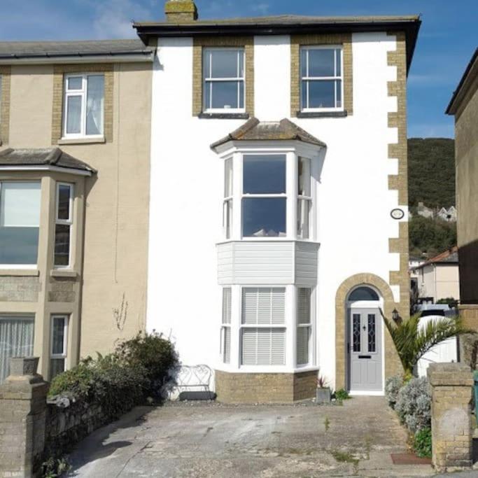 Dudley House, Ventnor (updated prices 2026)