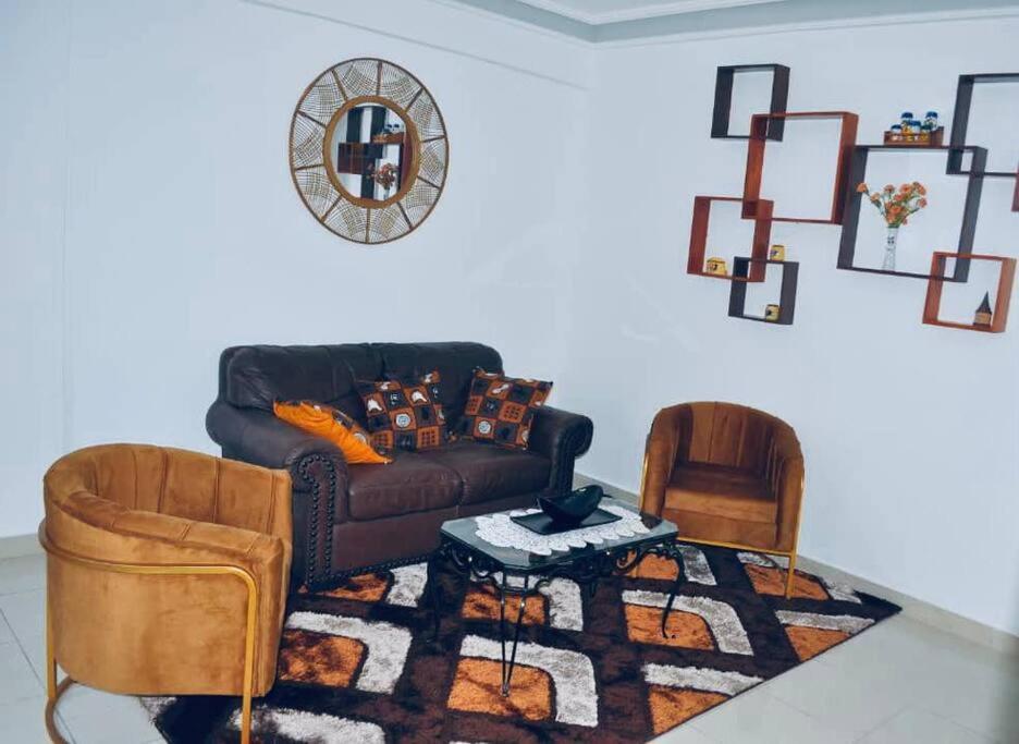 Afro Chic Bastos, Yaoundé (updated prices 2025)