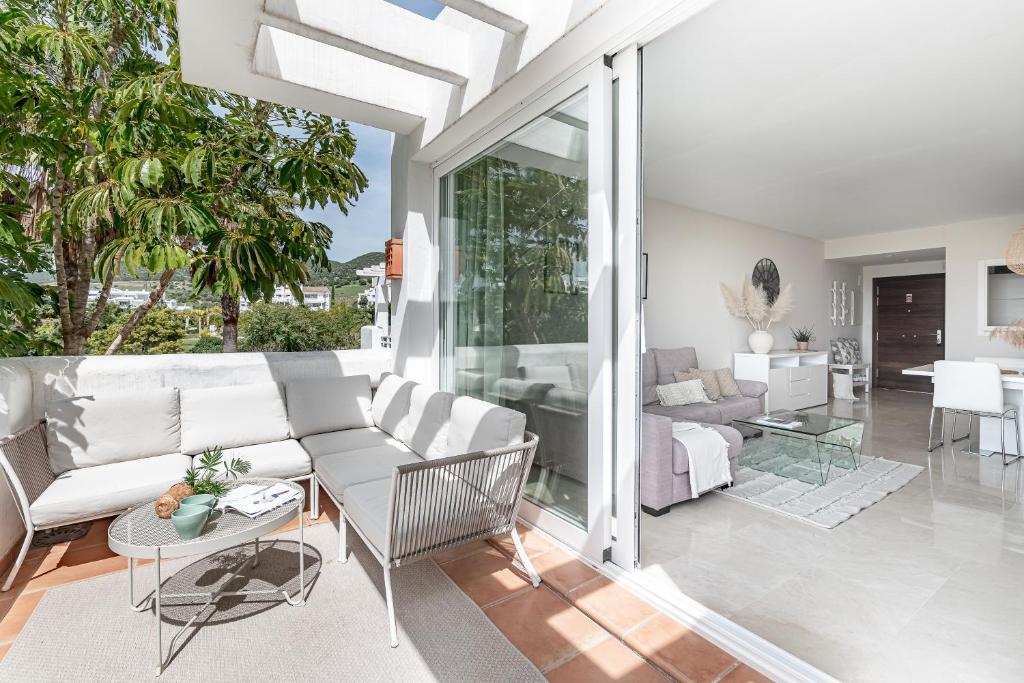 Paradise Lagoon Alcazaba, Estepona (updated prices 2024)