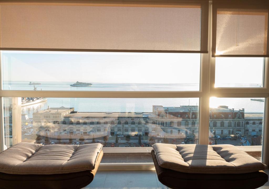 ABOVE premium rooftop suite, Thessaloniki (updated prices 2025)