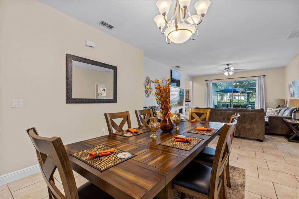 Magic Memories Villas at Allevo Homes, Davenport (updated prices 2025)