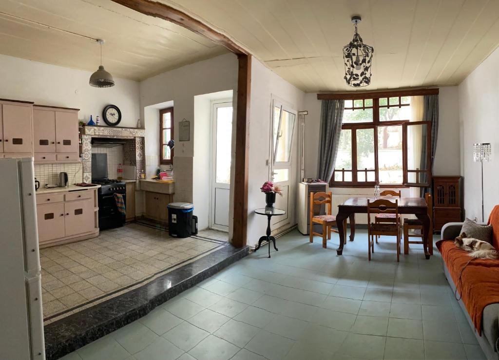 Mytilini Townhouse, Mytilini (updated prices 2025)