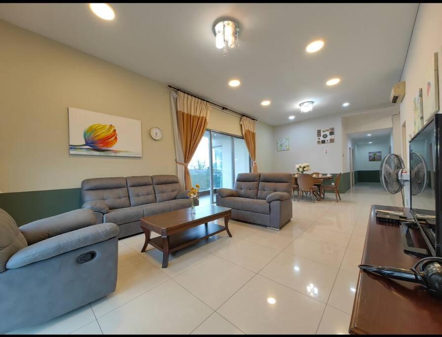 L Homestay Spacious Imago Loft B 10 Pax 3 Bedrooms 3 Bathroom, Kota Kinabalu (updated prices 2024)