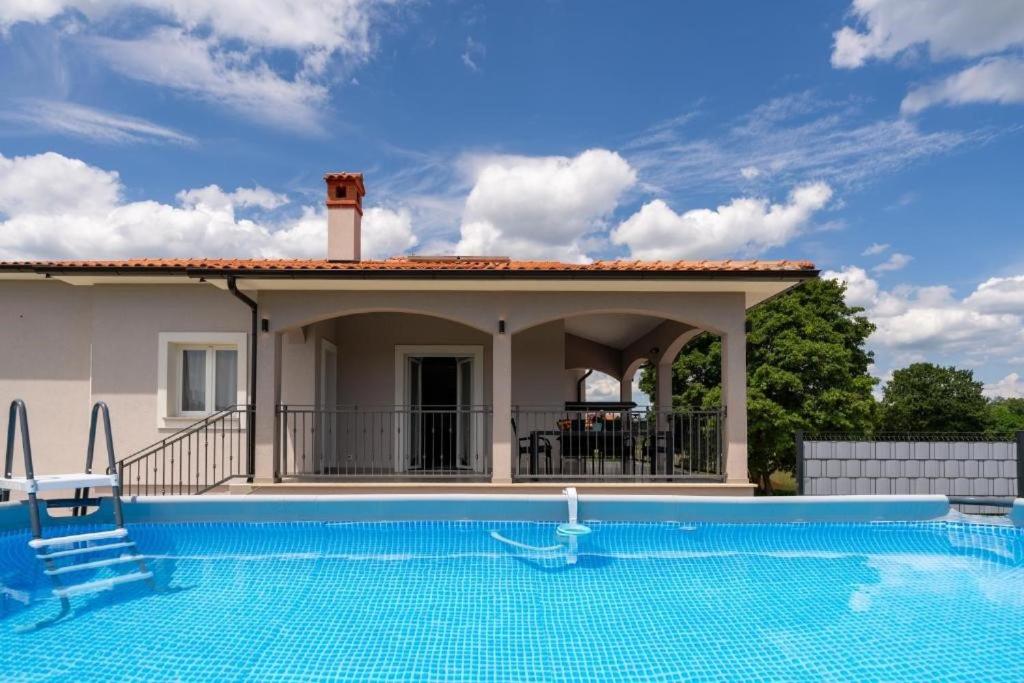 Family house Marietta for 5 with pool in green Istria, 12 km from the ...