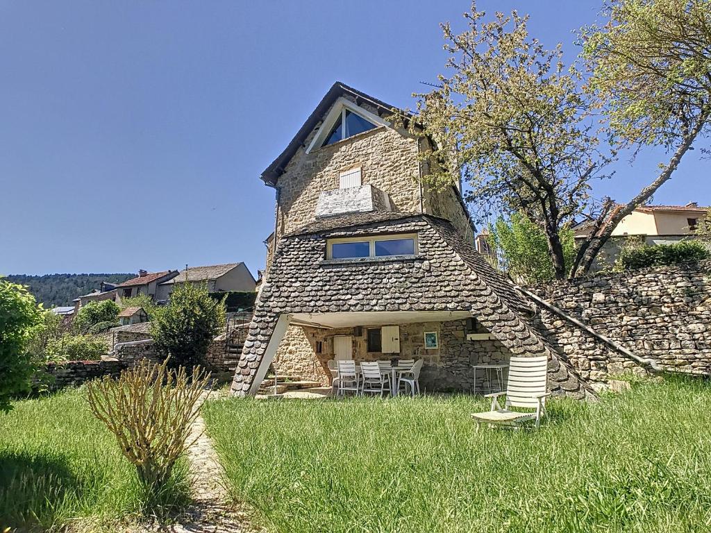 Authenticité, jardin, terrasse et vue, Chanac (updated prices 2025)