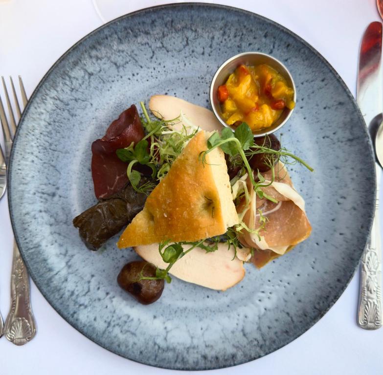 Skelwith Bridge Hotel, Ambleside (updated prices 2025)