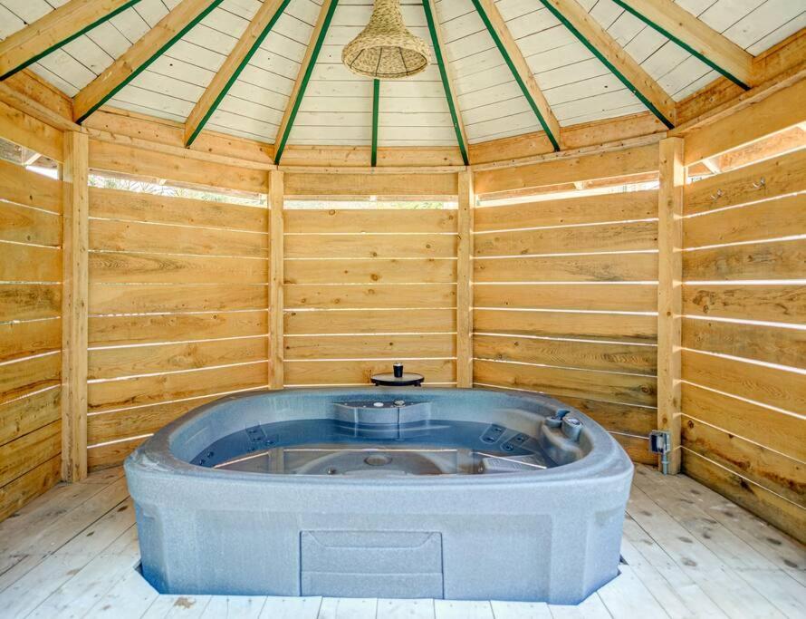 La Casa del Plage - Spa privé et Hamak, Sainte-Lucie-de-Doncaster ...