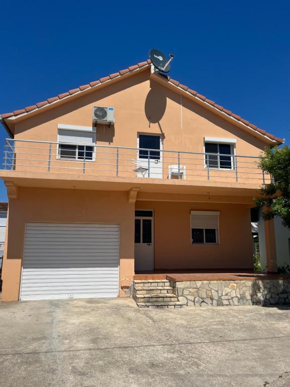 Stoj, Ulcinj beach house, Donji Štoj (updated prices 2025)