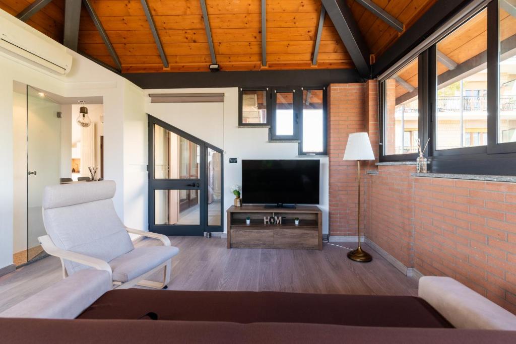 Giulia's Dome - Esclusivo ed elegante attico, Collegno (updated prices ...