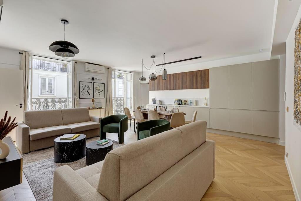 Sublime Apartment Champs Elysées 8Guests 3Bdr, Paris (updated prices 2025)
