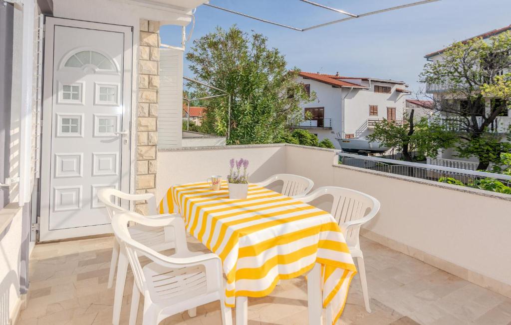 Gorgeous Apartment In Nin With Kitchen, Nin (updated prices 2026)