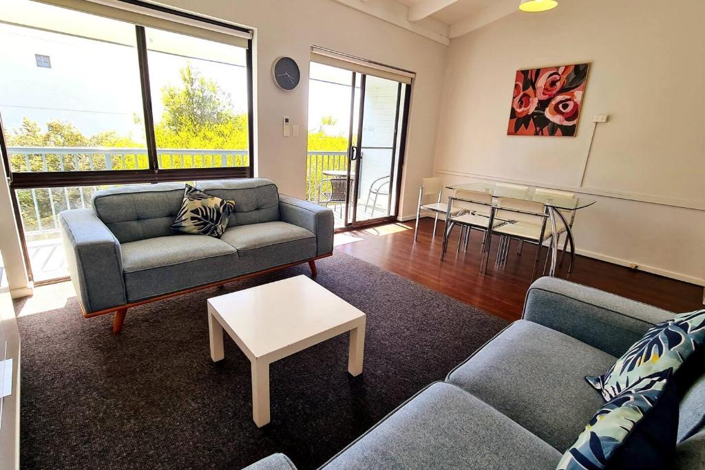 West Beach Lagoon 213 - Corner Unit!, Perth (updated prices 2025)