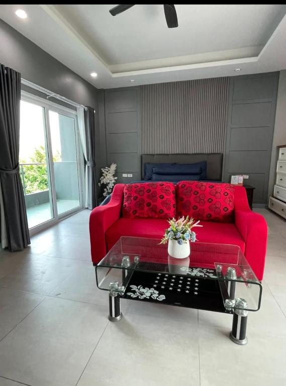 Michelle house pool villa, Pattaya South (updated prices 2025)
