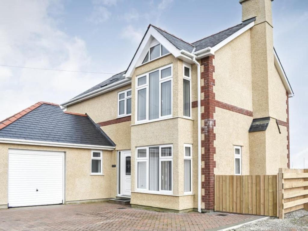 Awel y Môr, Holyhead (updated prices 2025)