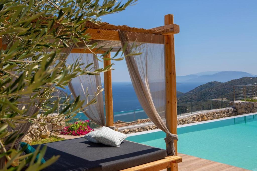 Modern country villa with stone-built BBQ area, Fternón (updated prices ...