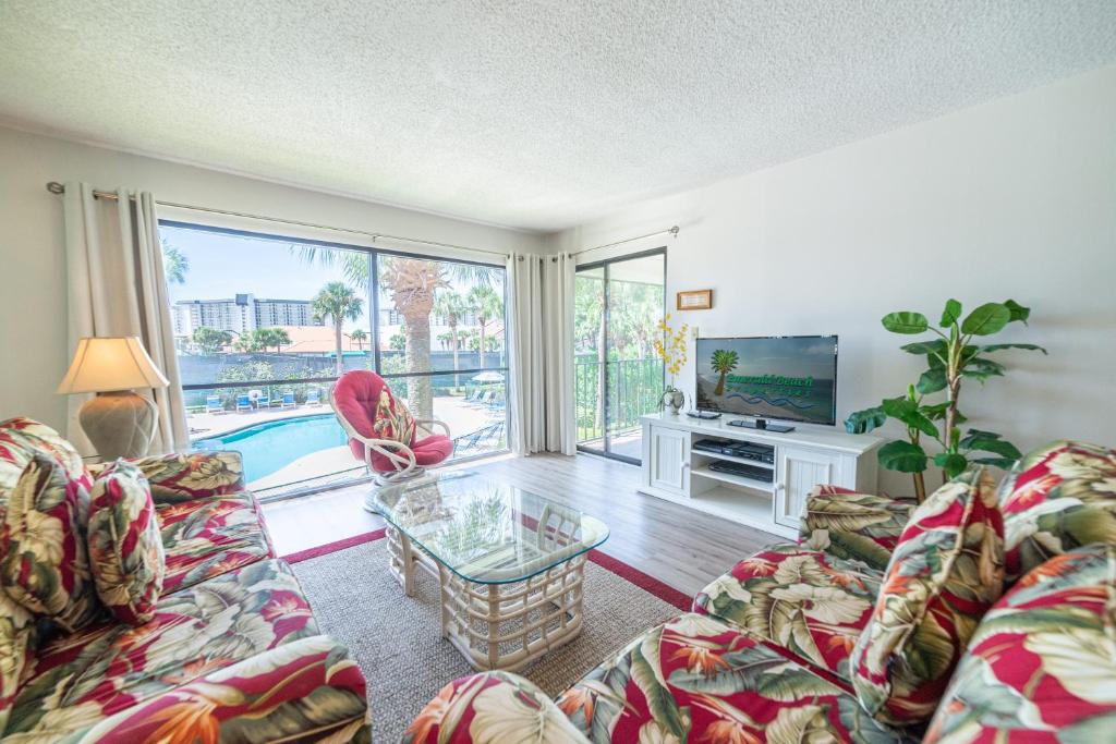 Edgewater Villa 2713 'Palm Of His Hand', Panama City Beach (updated ...