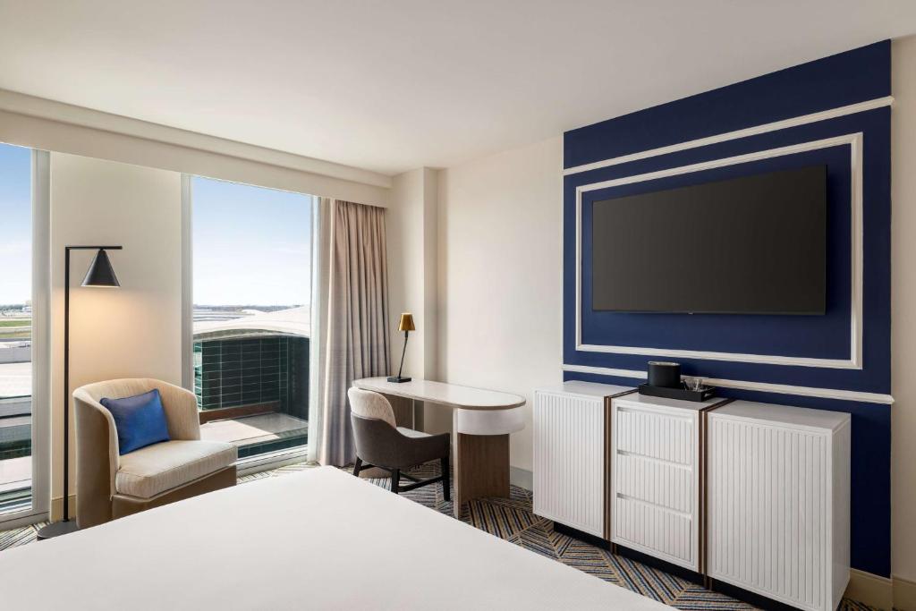 Hilton BNA Nashville Airport Terminal, Nashville (updated prices 2025)