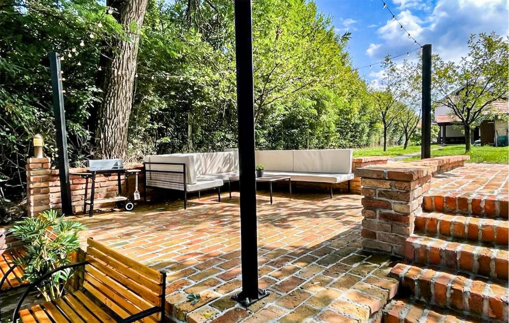 Beautiful Home In Mirkovci With Jacuzzi, Vinkovci (updated prices 2026)