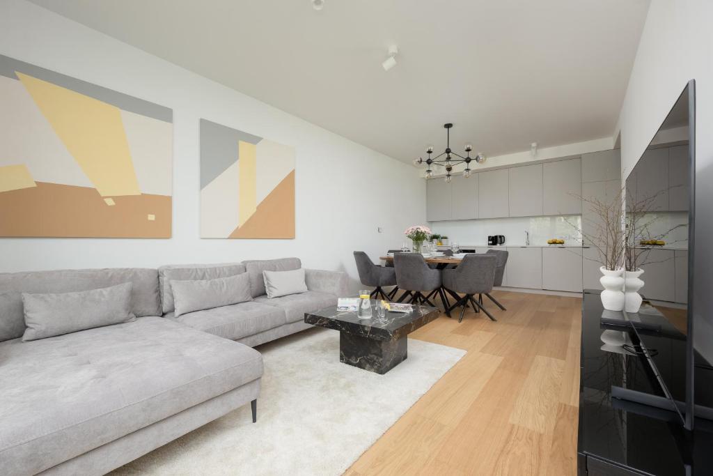 Luxurious and Modern Apartments in Warsaw City Center with Parking by ...