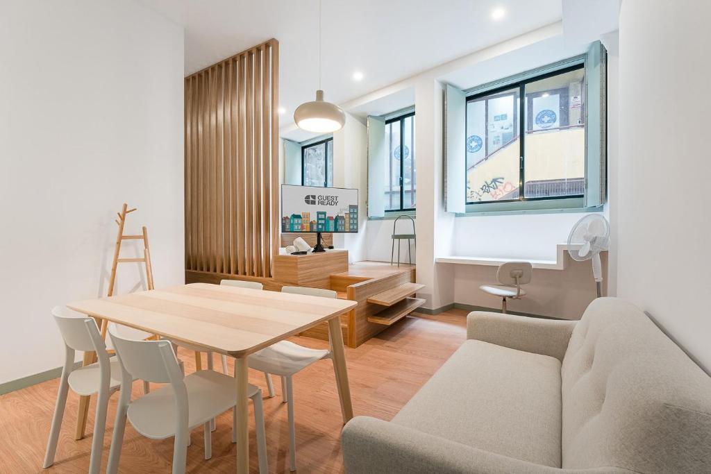 GuestReady - A modern stay in Downtown, Porto (updated prices 2026)