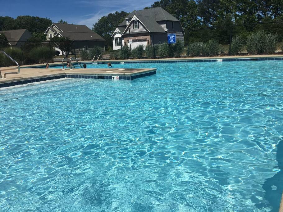 King Bed, Pool, Beach, Game Room@Enjoy Life, Frankford (updated prices ...