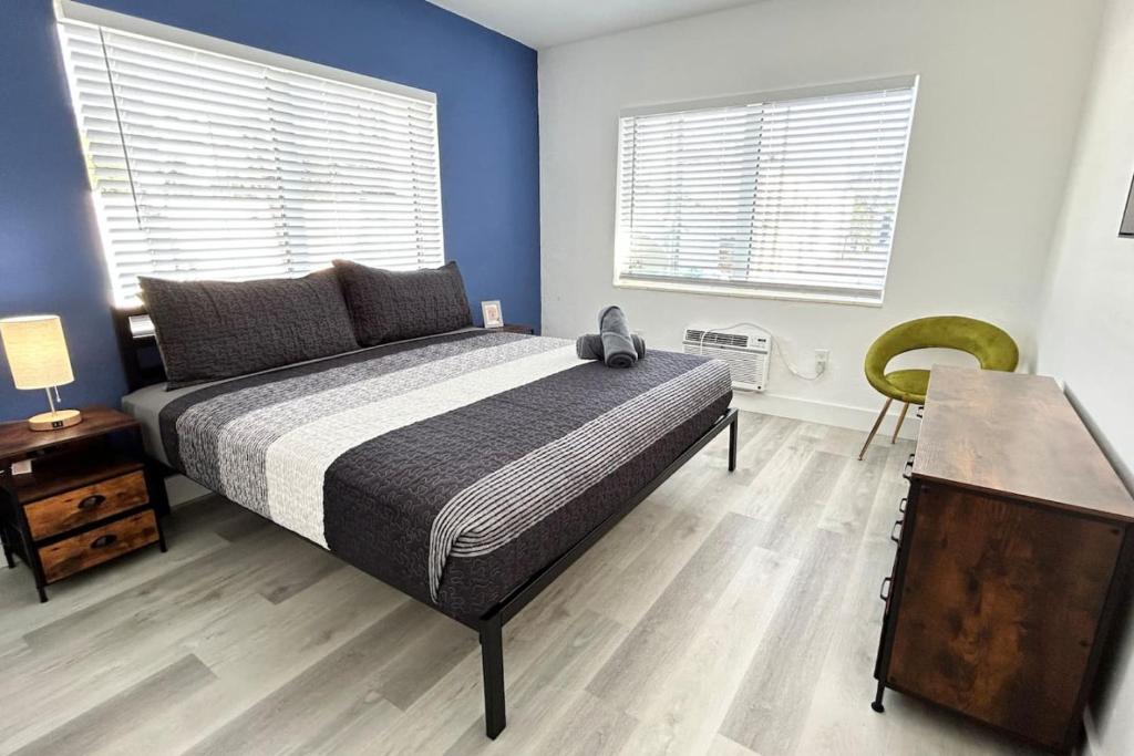 Vintage Vibes Modern Flair South Beach Sanctuary, Miami Beach (updated ...