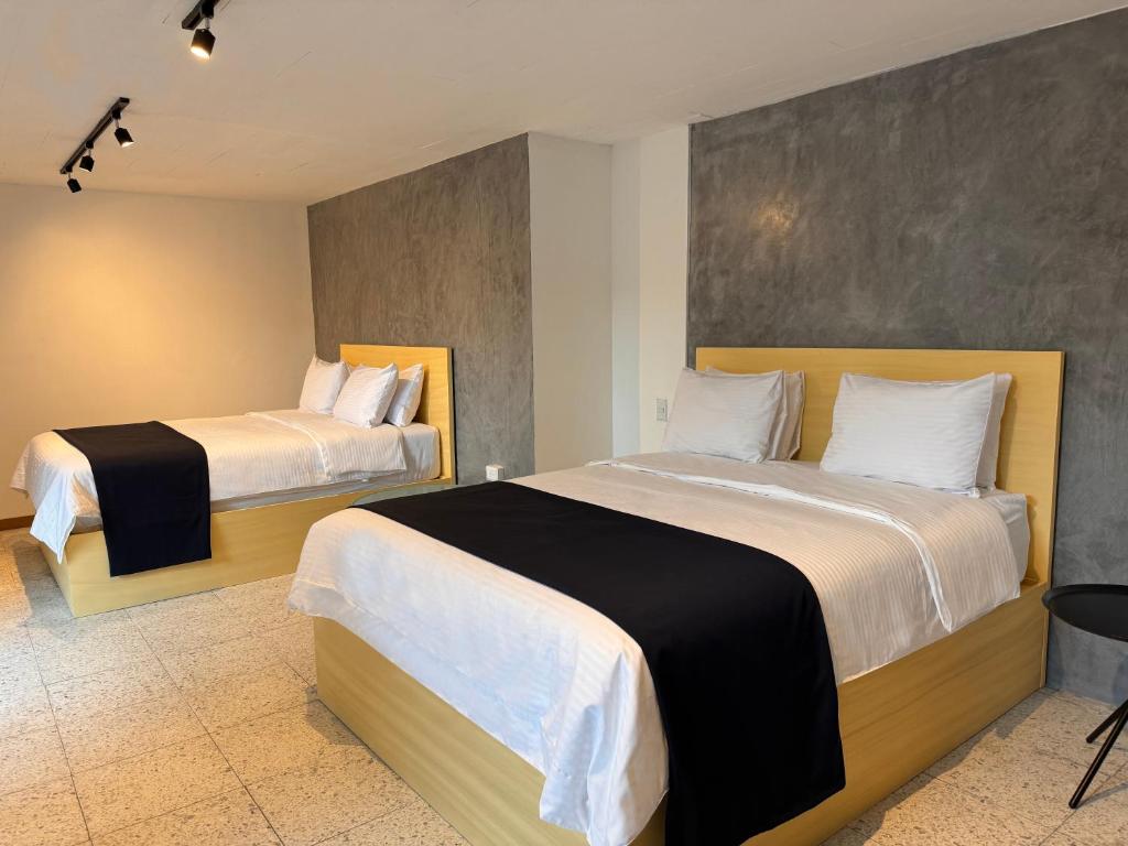 Cardedeu Express Hotel, San Salvador (updated prices 2025)