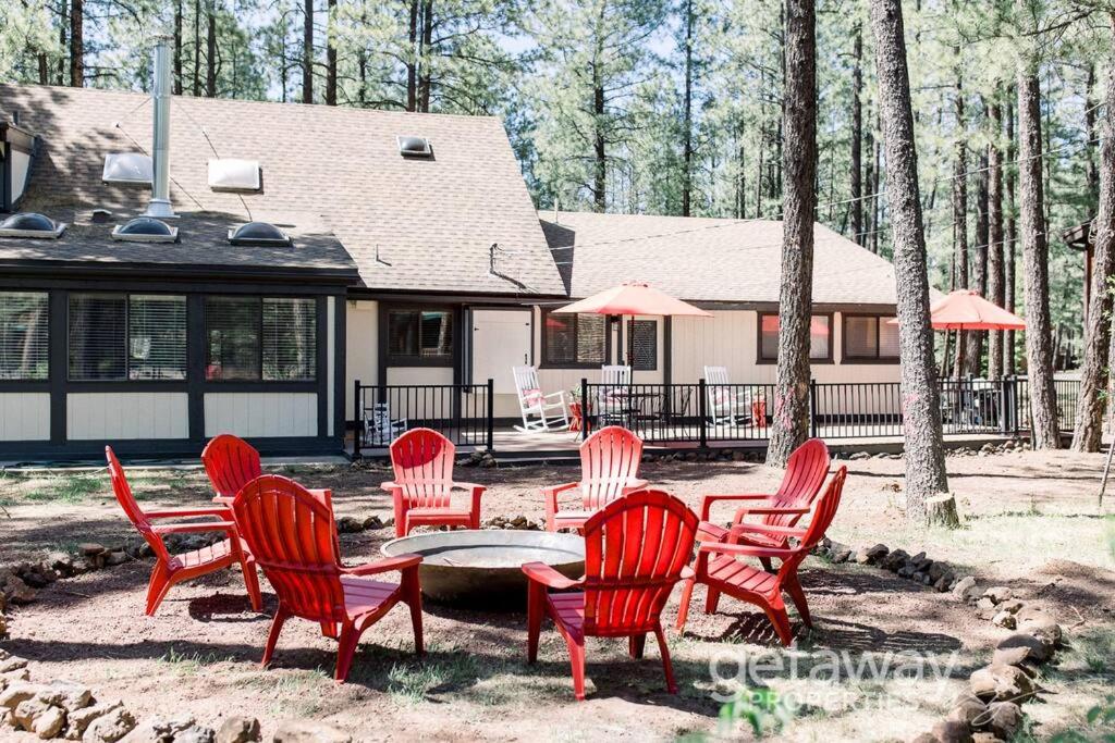 Camp Bear-Hug AC in every room and a Pool Table, Indian Pine (tarifs ...