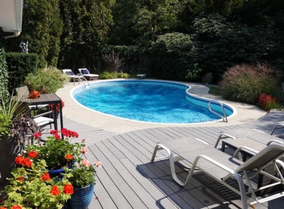 Private pool oasis, walk to the beach and Lake Michigan!, Douglas ...