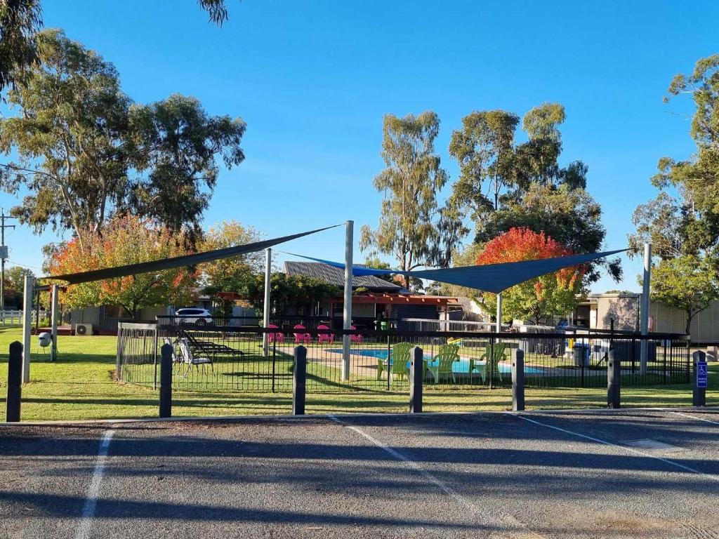 Boomerang Way Tourist Park, Tocumwal (updated prices 2025)