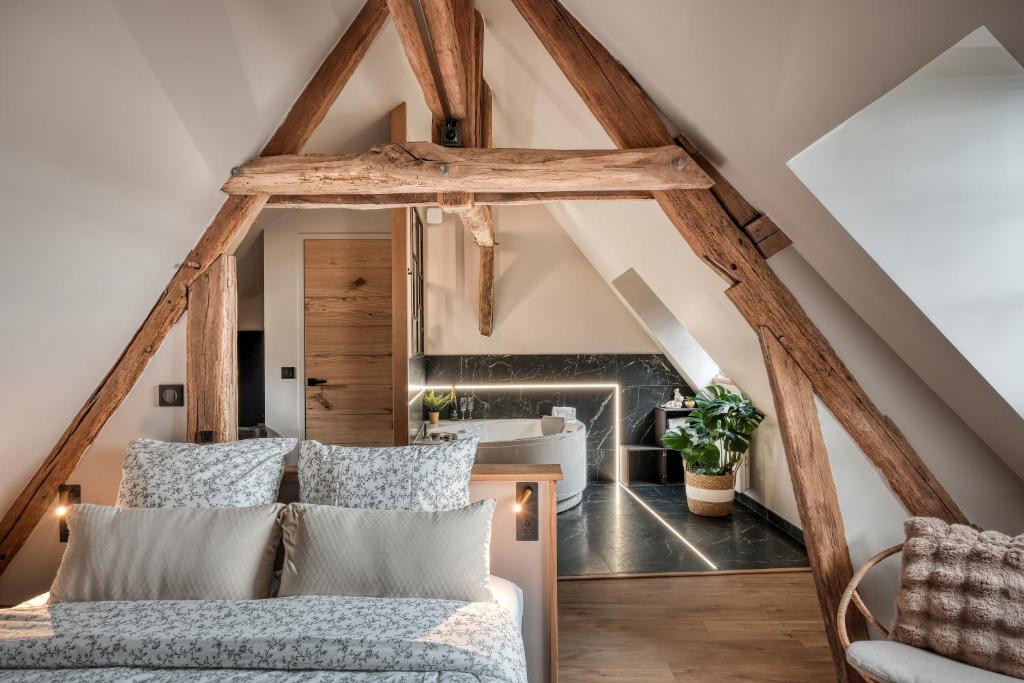 Le Splendide Collégiale Saint André, Chartres (aktualisierte Preise für ...