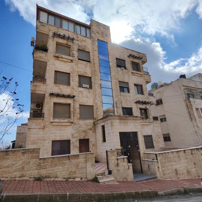 Khamis Apartment, Amman (updated prices 2026)