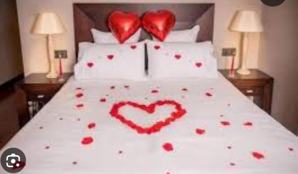 Love Room Sunrise Center Bonapriso 108, Douala (updated prices 2025)