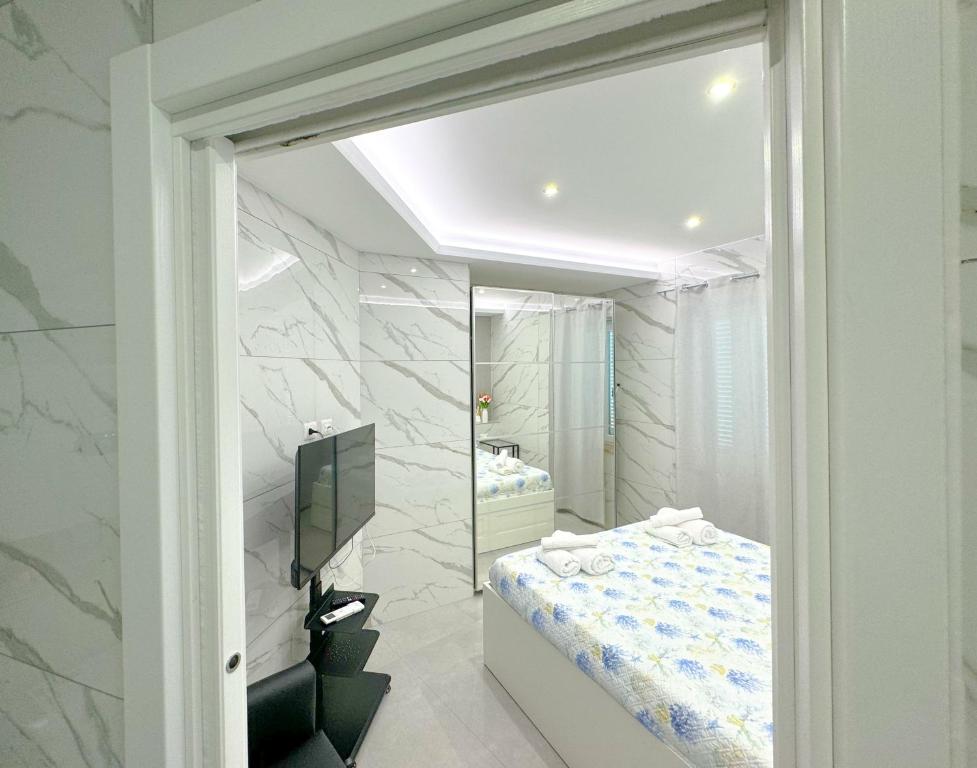 Marco House - Seaview Apartment - Anzio, Anzio – Updated 2024 Prices