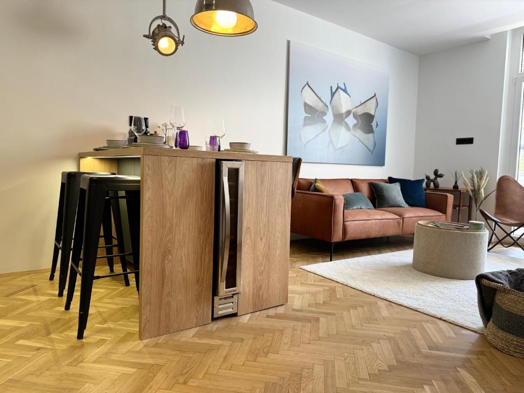 CosmoLux, Szeged (updated prices 2025)