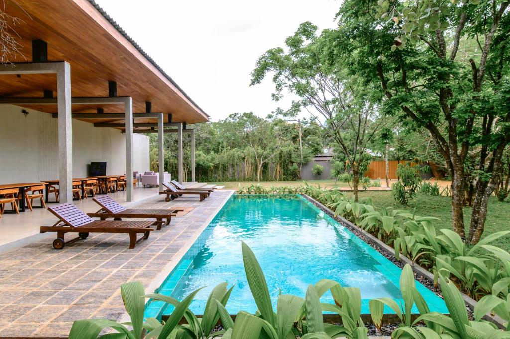 Four Chalets Yala, Tissamaharama (updated prices 2025)