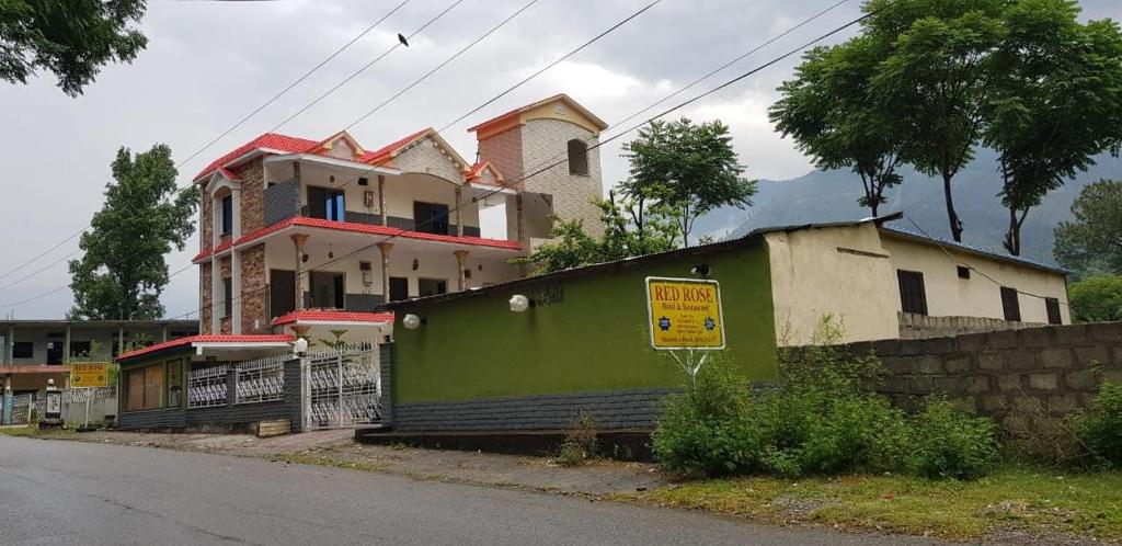 Red Rose Hotel, Bālākot (updated prices 2026)
