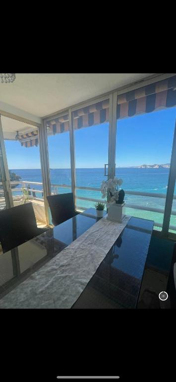 Primera linea de la Playa de levante, Benidorm – Precios actualizados 2024