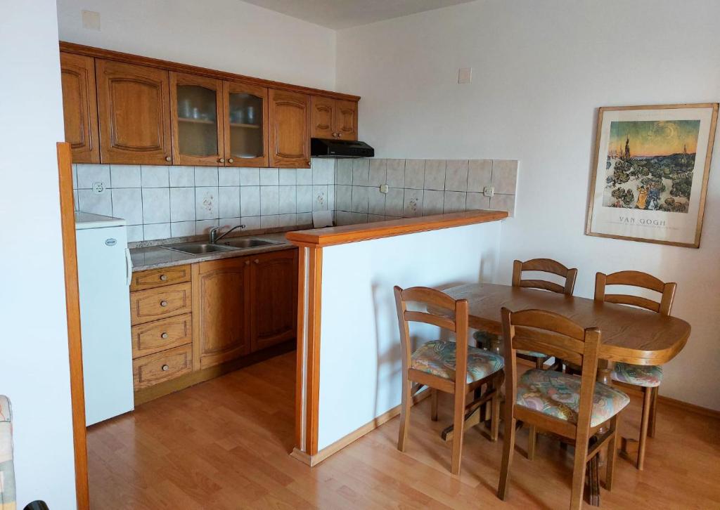 Apartmani Ivan, Gradac (updated prices 2024)