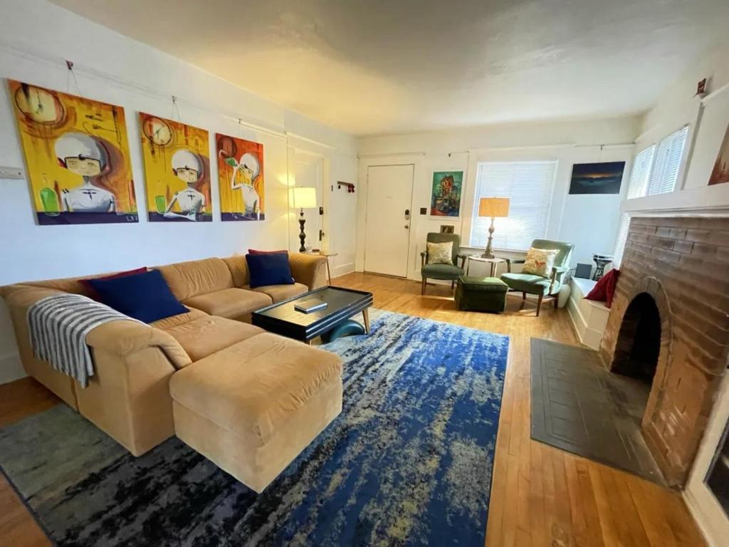 The Good Manor - SuiteTrails