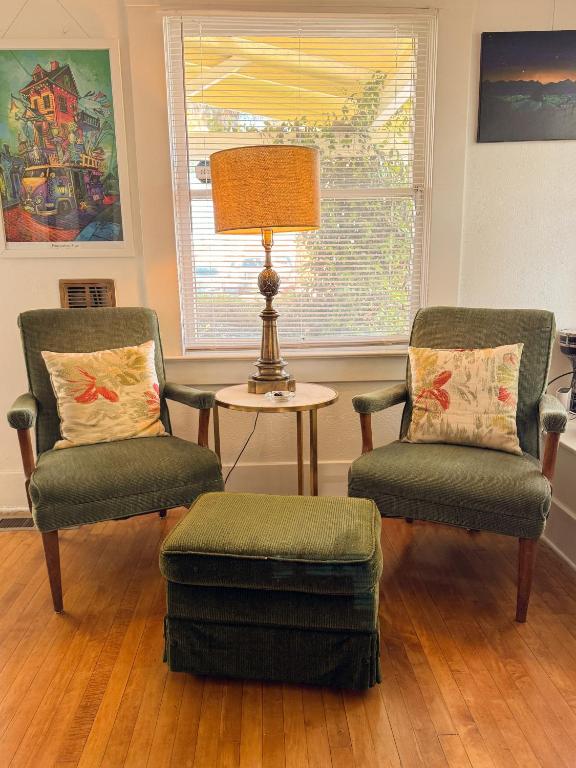 The Good Manor, Fresno (precios actualizados 2025)