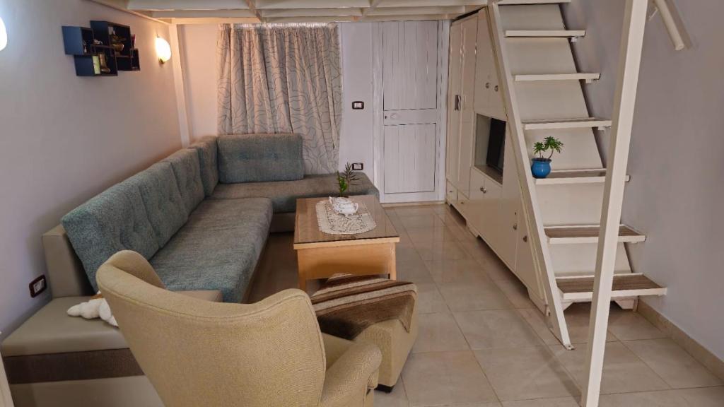 Bensassi Urban Escape loft, La Marsa (updated prices 2025)