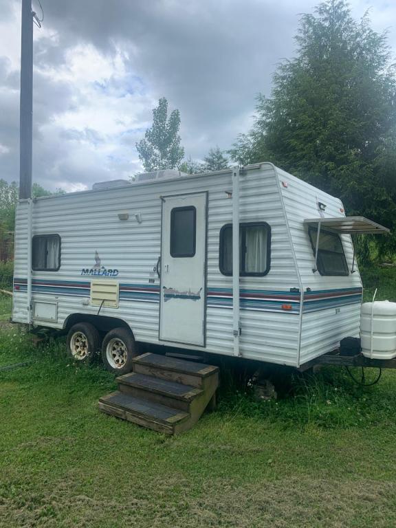 Private Cozy Camper, Burnside (precios actualizados 2025)