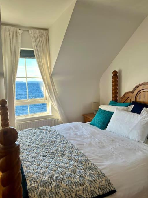 Spectacular Sea Views 3 bedroom, Tullaghan (updated prices 2025)