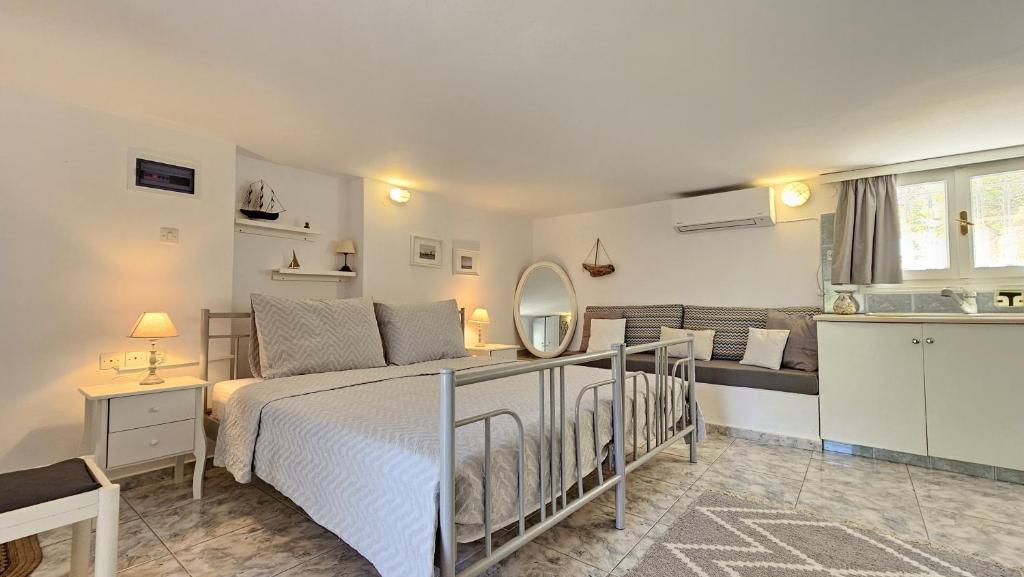 Rinio Guesthouse in Adamas, Mytakas (prezzi aggiornati per il 2025)