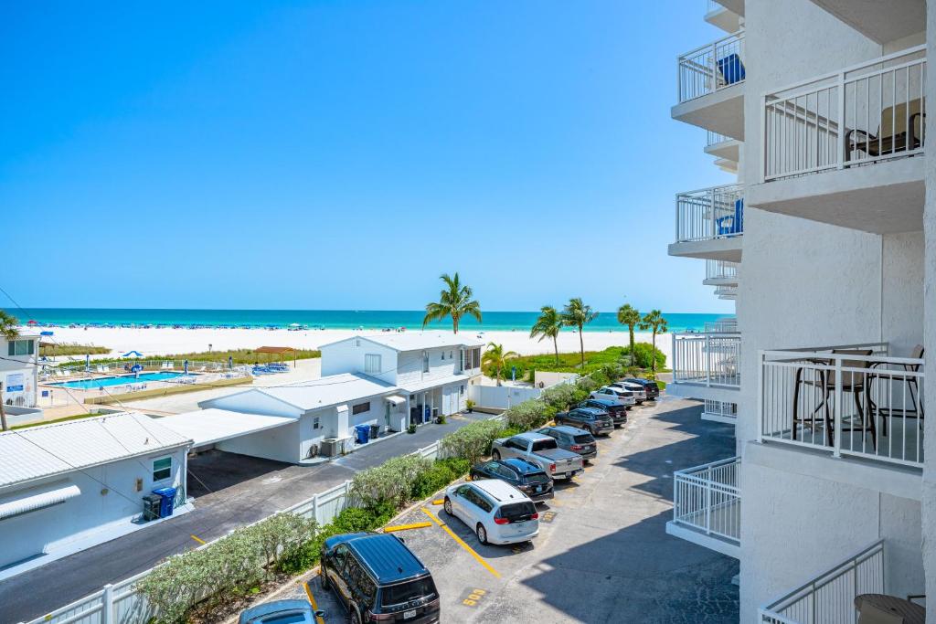 Jamaica Royale Siesta Key Jamaica Royale 49, Siesta Key Hotels