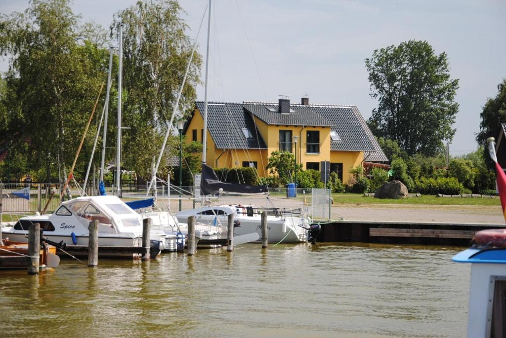 Ferienhaus am Saaler Bodden, Saal (updated prices 2025)
